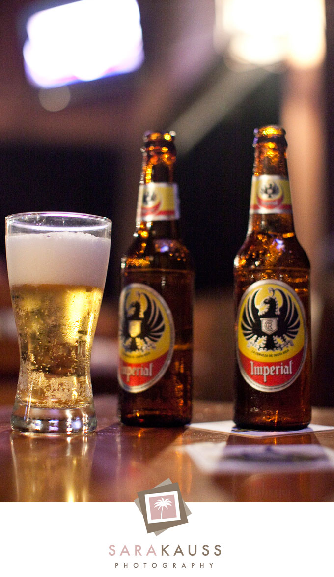 costa_rica_photographer-8_imperial-beer - Sara Kauss Photography